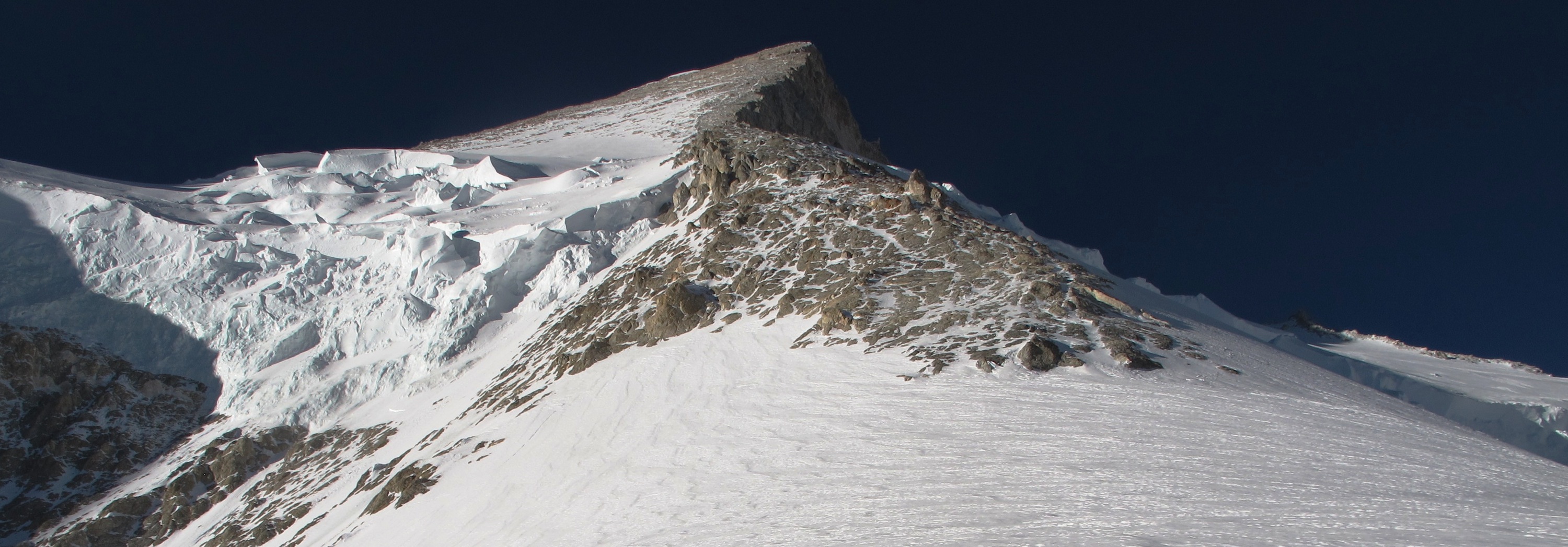 C1 am Gasherbrum II erreicht | SummitClimb News Blog